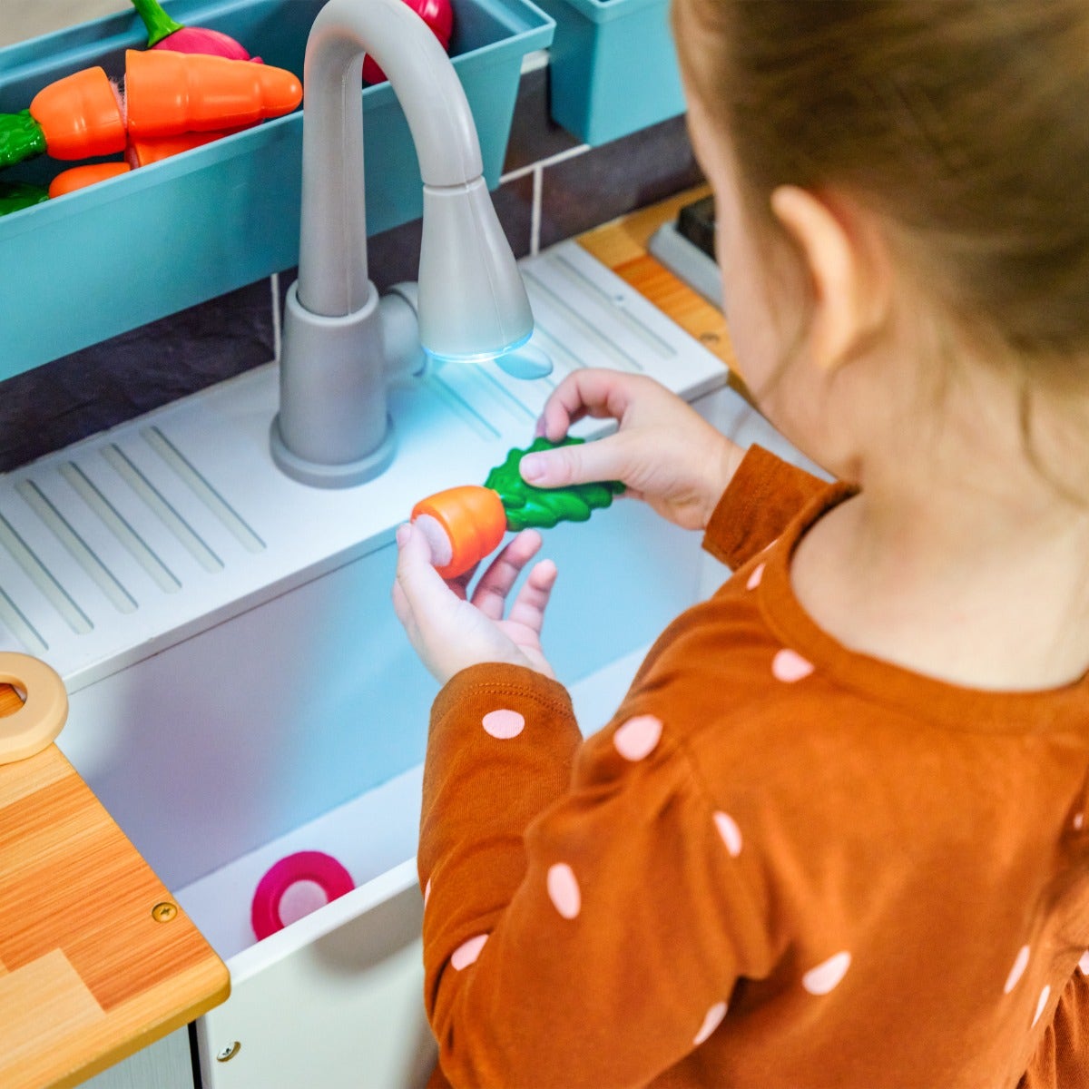 Farm to Table Play Kitchen with EZ Kraft Assembly™ | KidKraft